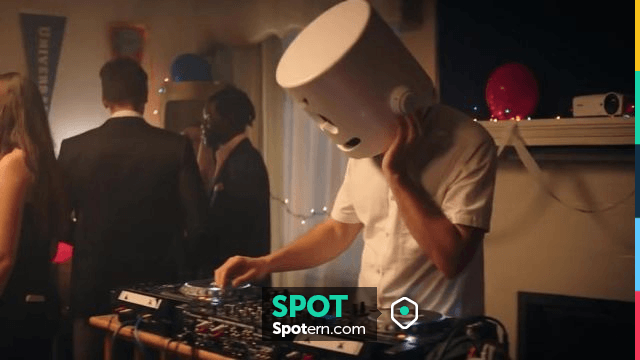 The mixer Pioneer DJ CDJ 2000NXS2 in the clip Find Me Marshmello | Spotern