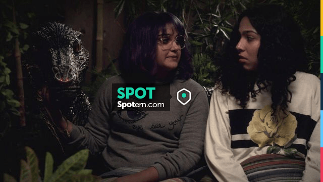 Gertrude Yorkes (Ariela Barer) Grey sweat as seen in Marvel's Runaways ...