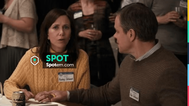 El jersey de lana amarilla de Audrey Safranek (Kristen Wiig) en ...