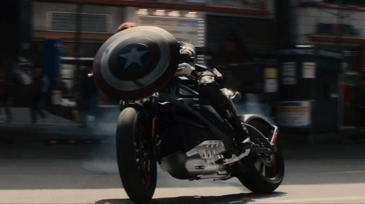 The bike of Captain America in Avengers : era of Ultron | Spotern