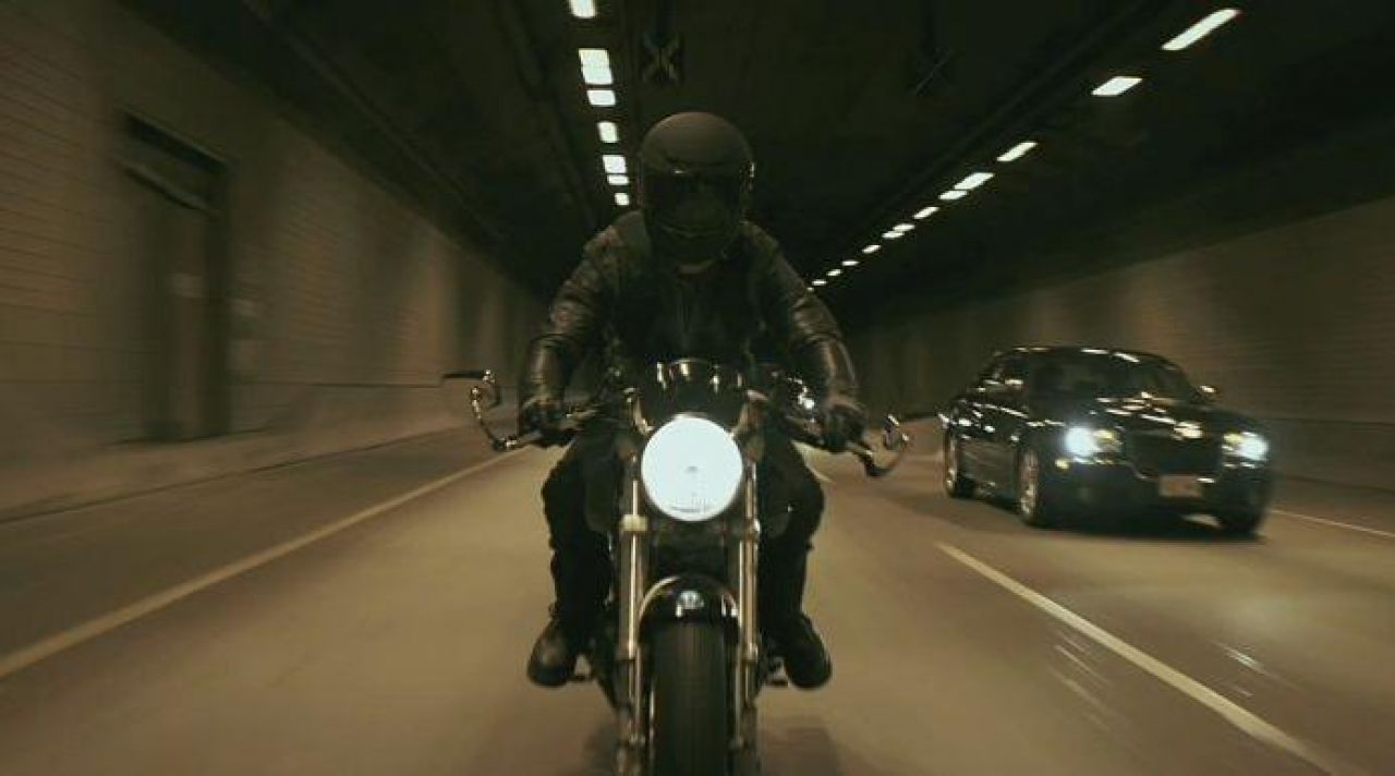La moto de Sam Flynn dans Tron Legacy | Spotern
