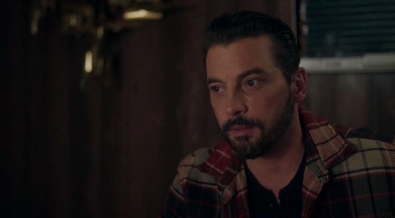 the plaid shirt of Forsythe Pendleton Jones II / FP (Skeet Ulrich) in ...