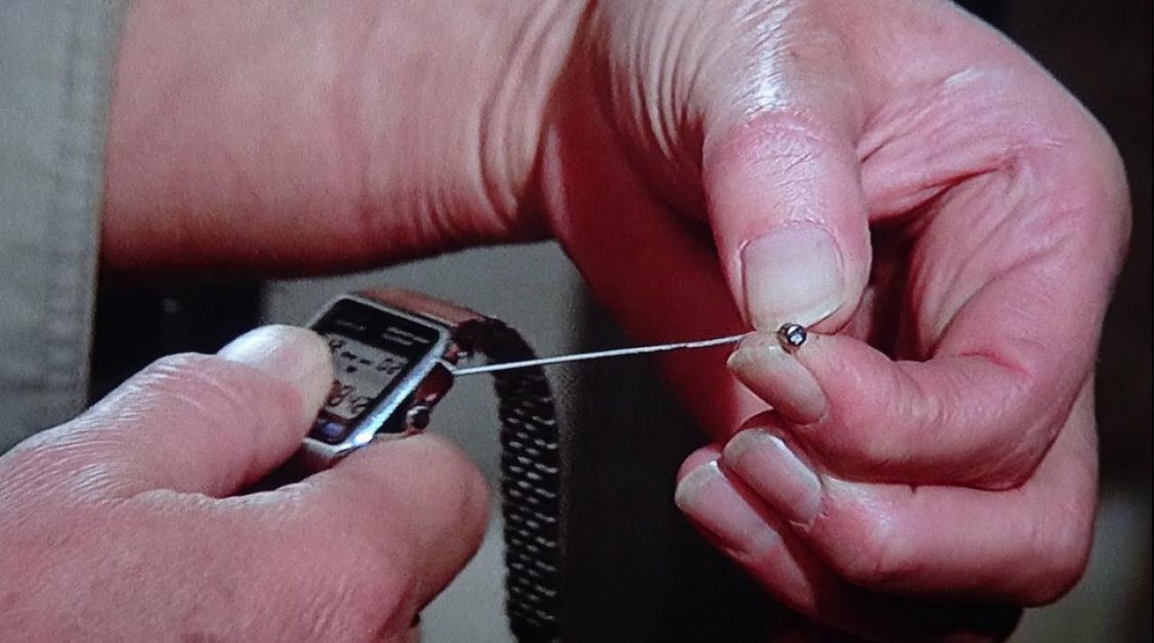 The watch Seiko worn by James Bond (Roger Moore) in Moonraker | Spotern