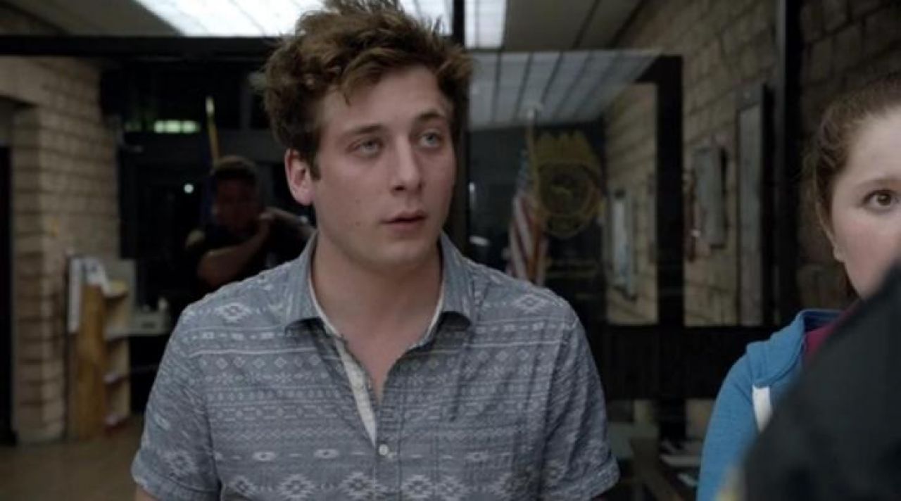 The shirt printed Aztec Phillip "Lip" Gallagher (Jeremy Allen White in ...