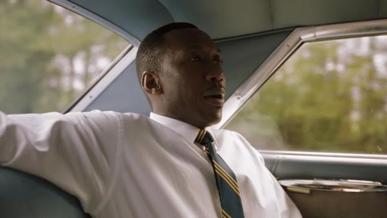 The black-tie striped Dr. Don Shirley (Mahershala Ali) in Green Book ...