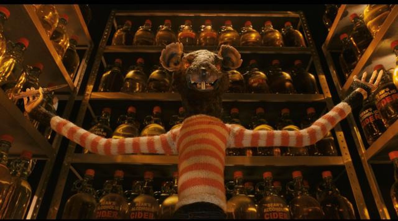 The striped sweater of The Rat (Willem Dafoe) in Fantastic Mr. Fox ...
