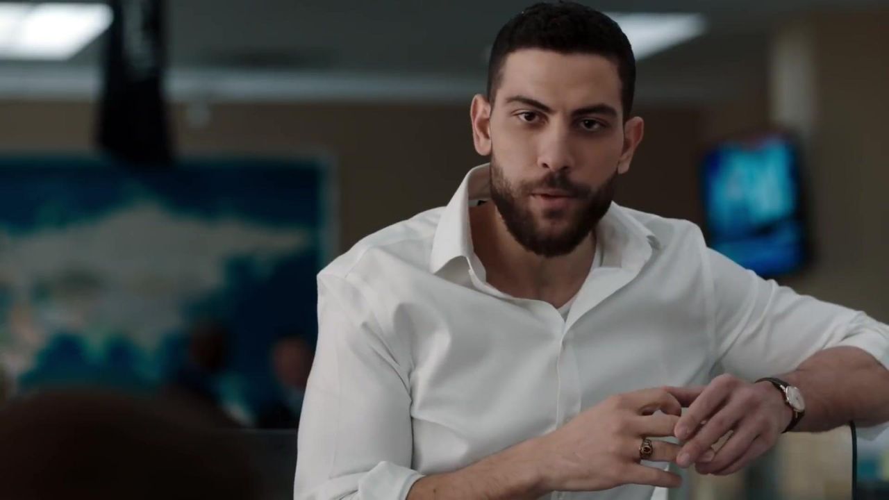 White shirt worn by Special Agent Omar Adom 'OA' Zidan (Zeeko Zaki) in ...