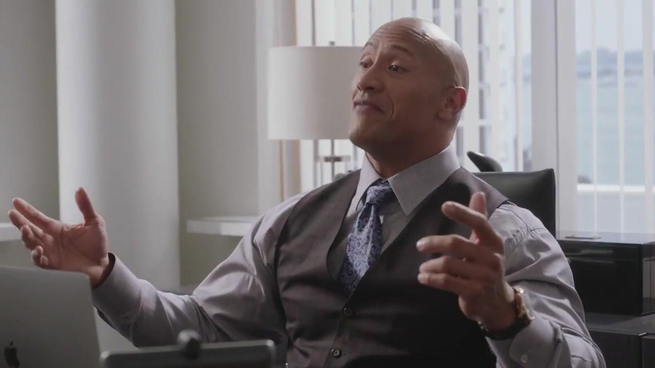 Leather Strap Watch worn by Spencer Strasmore (Dwayne Johnson) in ...