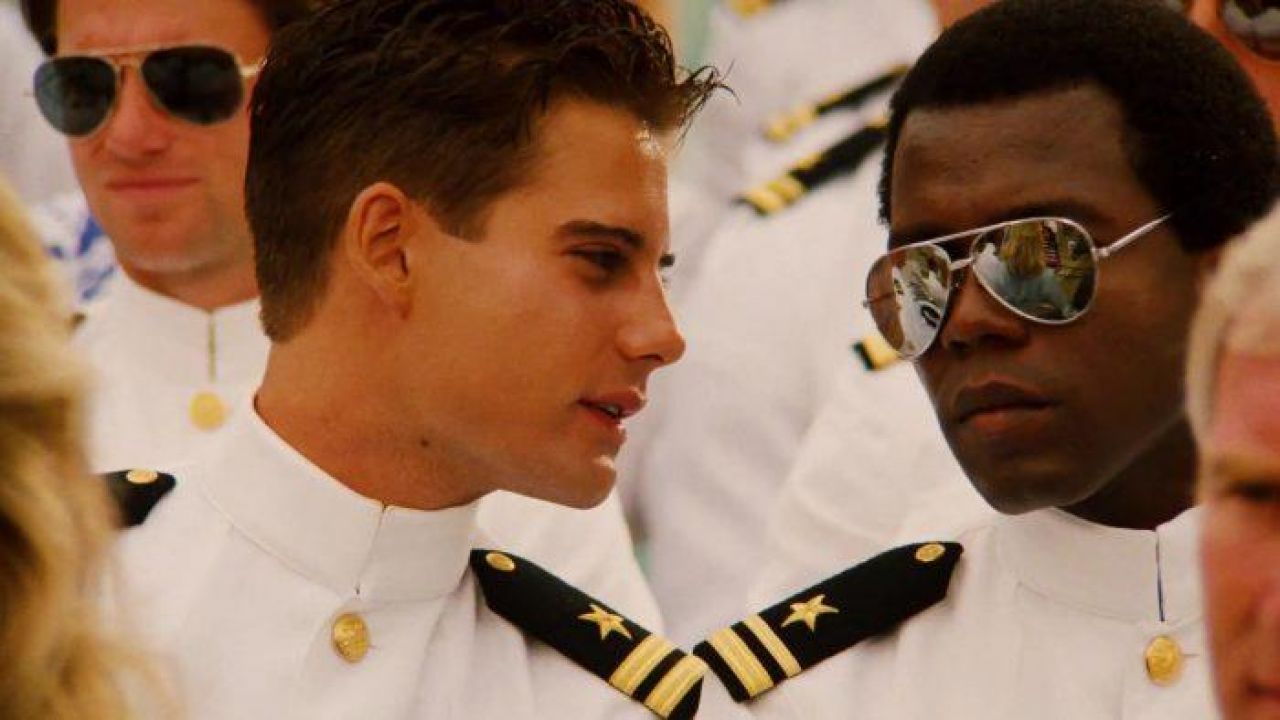 Ray Ban Sunglasses worn by Sundown (Clarence Gilyard) in Top Gun | Spotern