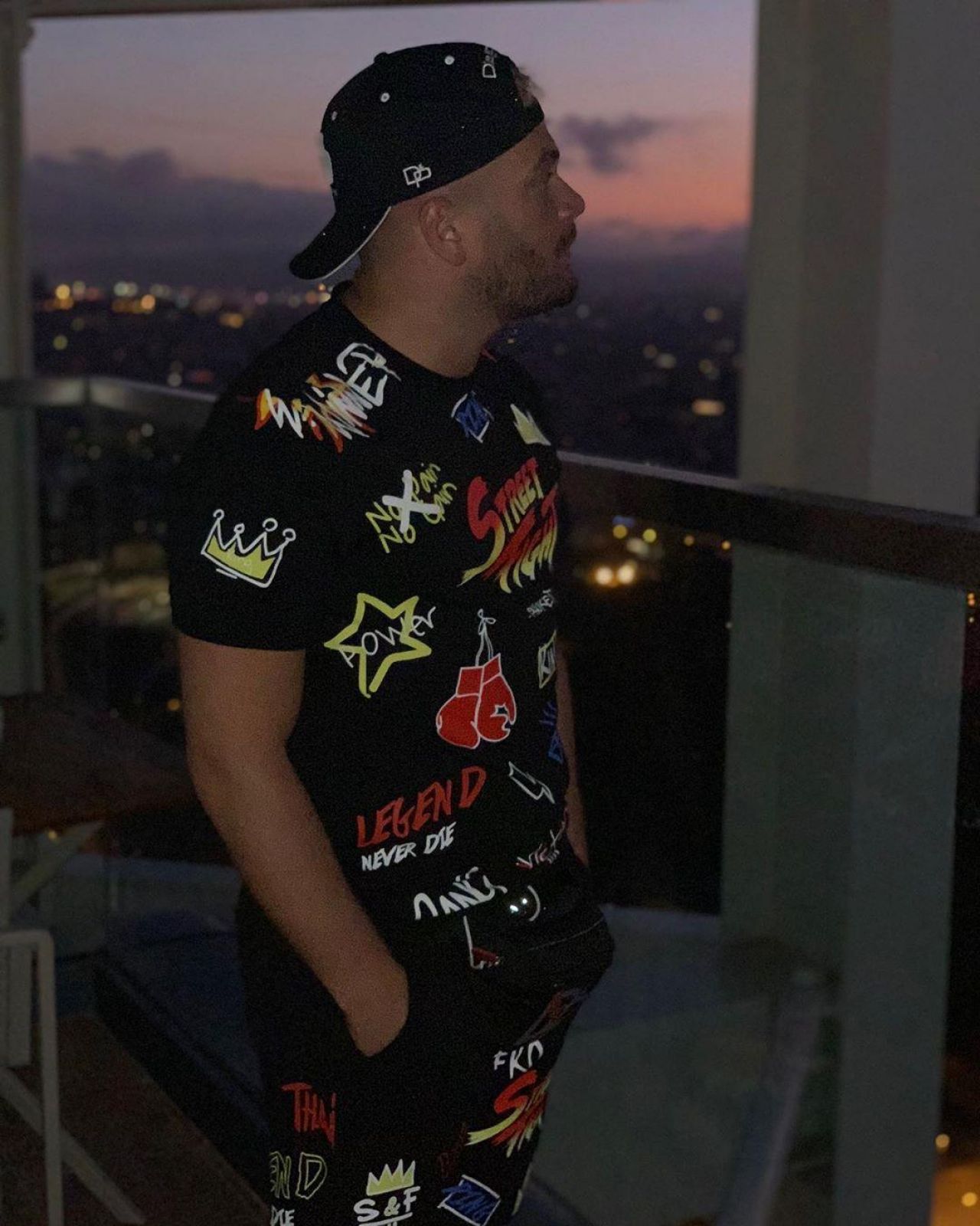 L'ensemble Street fight de Jul sur le compte Instagram de @juldetp ...