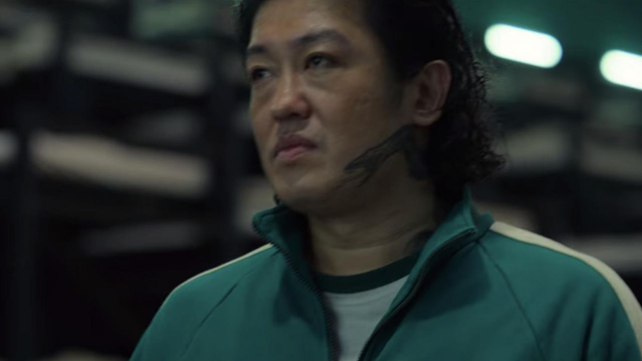 The snake tattoo on the face of Player 101 / Jang Deok-Su (Heo Sung-Tae ...