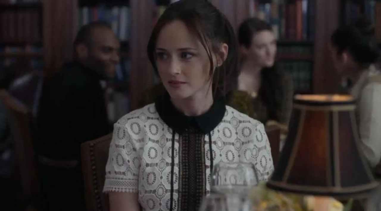 La robe en dentelle noire & blanche de Rory Gilmore (Alexis Bledel ...