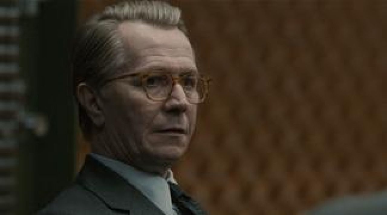 Les authentiques lunettes de George Smiley (Gary Oldman) dans La Taupe ...