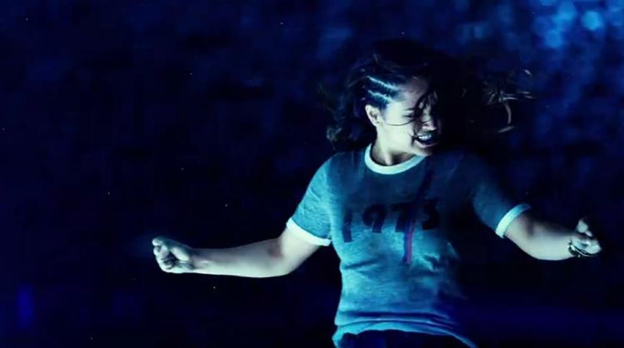 Top­shop '1973' Rin­ger Tee worn by Trini Kwan / Yellow Ranger (Becky G ...