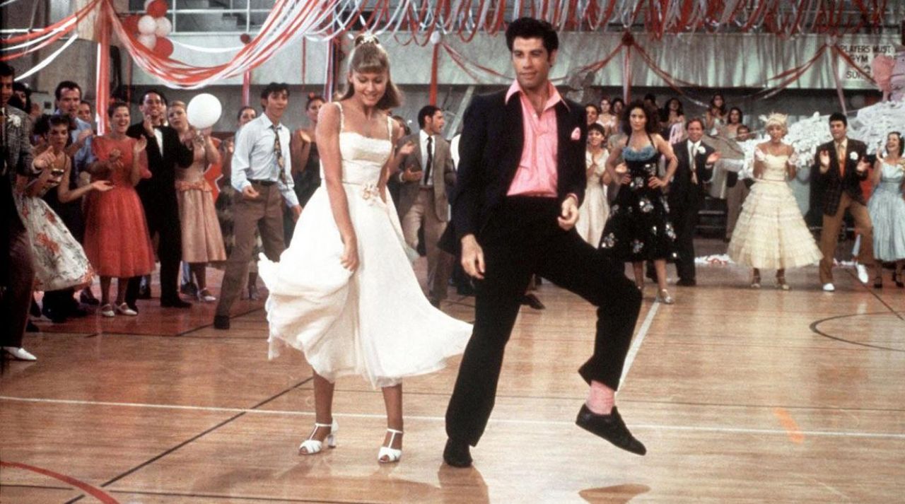 La robe blanche de Sandy Olsson (Olivia Newton-John) dans Grease | Spotern