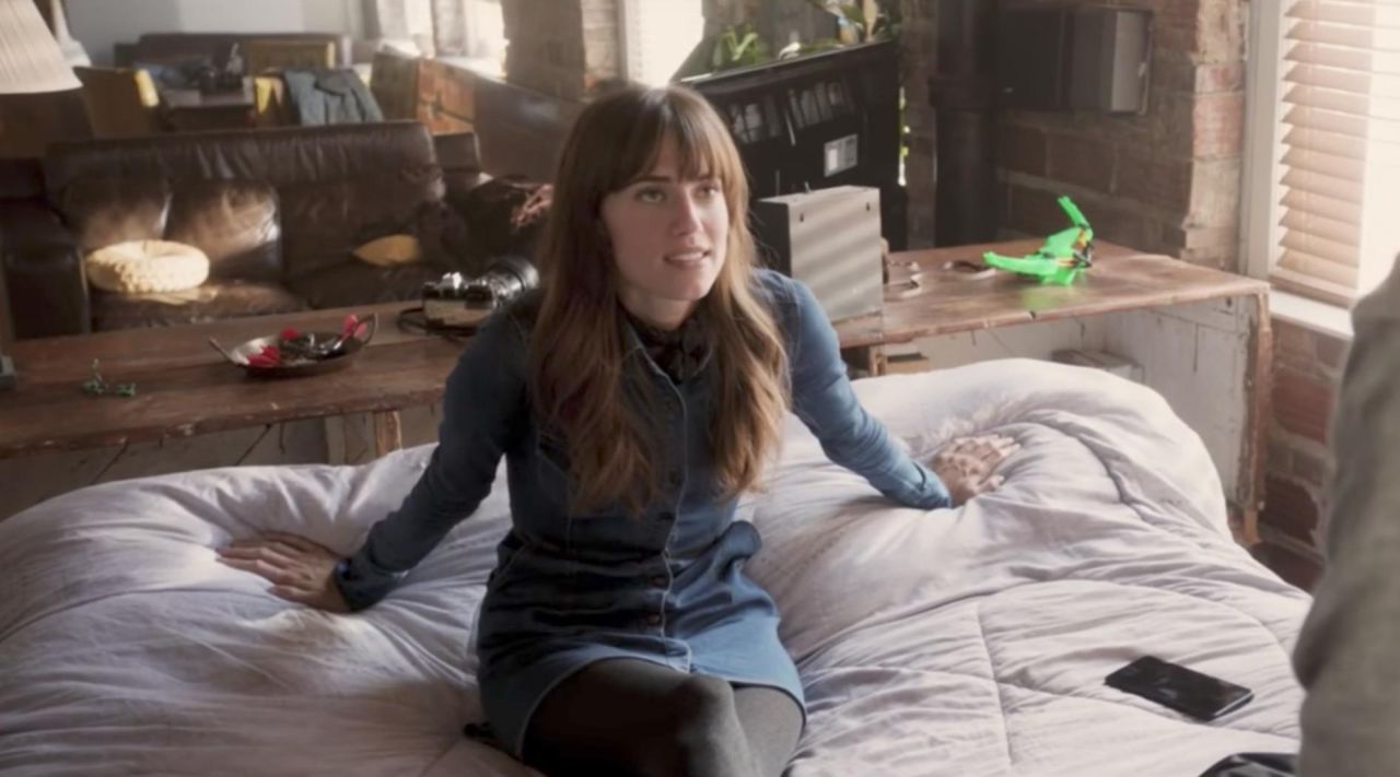 The denim dress Free People Rose Armitage (Allison Williams) in " Get ...