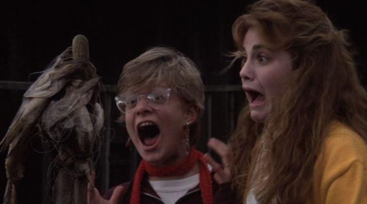 The transparent glasses of Stef / Stephanie Steinbrenner (Martha ...