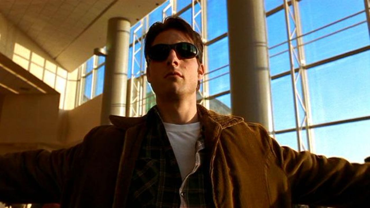 Sunglasses Arnette Raven Jerry Maguire (Tom Cruise) in Jerry Maguire ...