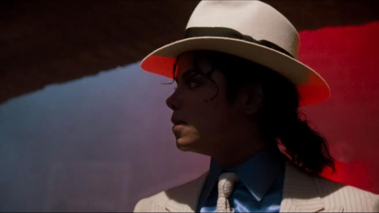 The Fedora hat white by Michael Jackson on the title Smooth Criminal in ...