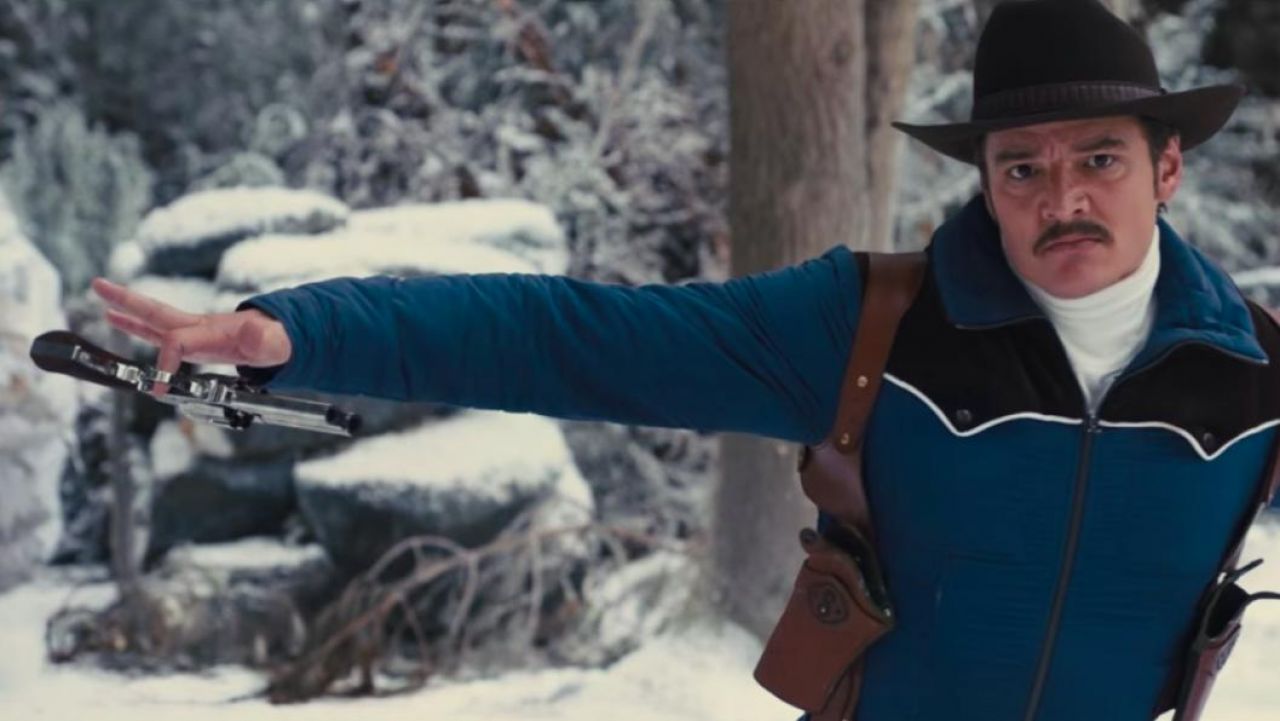 The revolver agent Whiskey (Pedro Pascal) in Kingsman : The golden ...