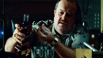Bryant (played by M. Emmet Walsh) outfits on Blade Runner