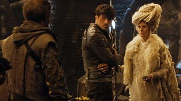Beige t-shirt worn by Adam Strange (Shaun Sipos) as seen in Krypton ...