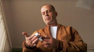 Butch Coolidge (played by Bruce Willis) outfits on Pulp Fiction