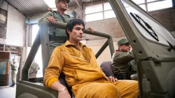 Falcón (played by Luis Roberto Guzmán) outfits on Narcos: Mexico