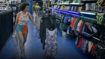Ilana Glazer: Clothes, Outfits, Brands, Style and Looks | Spotern