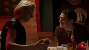 Simon Asher (played by Tate Ellington) outfits on Quantico