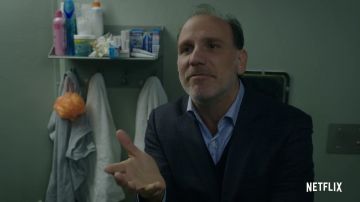 Echa un vistazo al guardarropa de Joe Caputo (interpretado por Nick ...