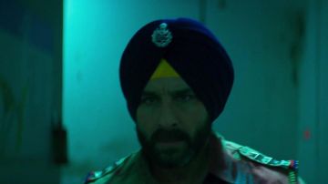 Inspector Sartaj Singh (played by Saif Ali Khan) outfits on Sacred Games