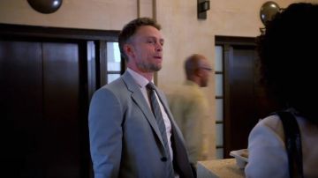 Mark Callan (played by Wilson Bethel) outfits on All Rise