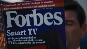 Agent Patrick Denham (played by Kyle Chandler) outfits on The Wolf of ...