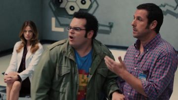 Ludlow (played by Josh Gad) outfits on Pixels