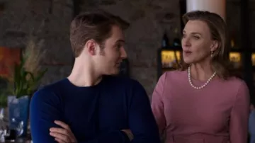 Nora Walker (played by Brenda Strong) outfits on 13 Reasons Why