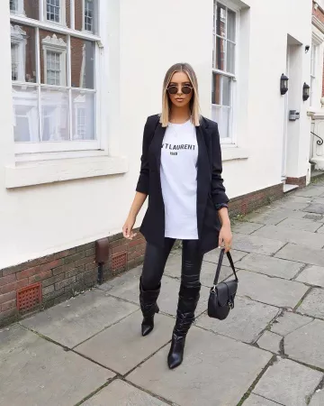 Les femmes de Jean de Alexx Coll sur l'Instagram account @alexxcoll ...