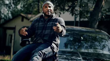 Jeezy - Get Right (Explicit): Clothes, Outfits, Brands, Style and Looks ...