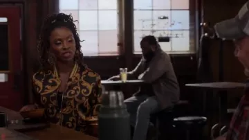 Discover outfits and fashion from season 10 on Shameless