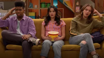 Lex (played by Jules LeBlanc) outfits on Side Hustle