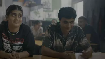 Heartbreak High: Clothes, Outfits, Brands, Style and Looks | Spotern