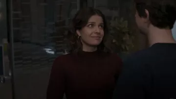 Lea Dilallo (played by Paige Spara) outfits on The Good Doctor