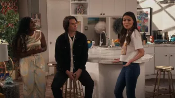 Discover outfits and fashion from season 1 on iCarly