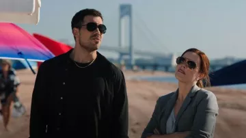 Detective Grace Muncy (played by Molly Burnett) outfits on Law & Order ...