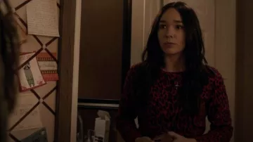 Angelina Meyer (played by Holly Taylor) outfits on Manifest