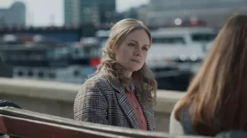 Caitlin Innes Edwards: Clothes, Outfits, Brands, Style and Looks | Spotern