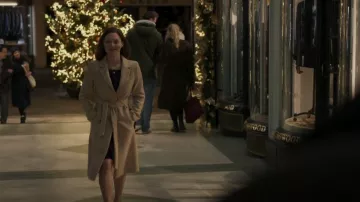 Parka coat jacket worn by Robin Ellacott (Holliday Grainger) as seen in ...