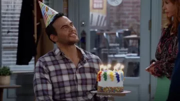 Max (played by Cheyenne Jackson) outfits on Call Me Kat