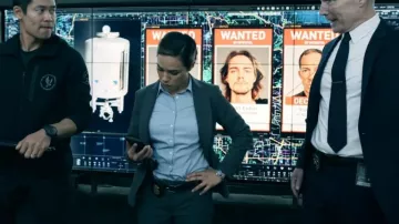 Echa un vistazo al guardarropa de Captain Jessica Cortez (interpretado ...