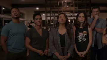 Nyla Harper (played by Mekia Cox) outfits on The Rookie